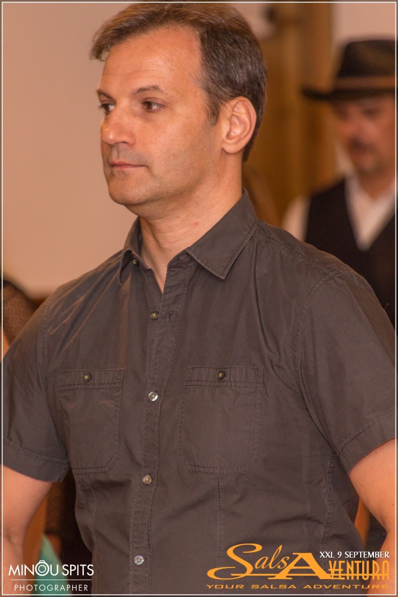 Bekijk hier de foto's van salsaventura xxl 9 sept met oliver pineda op ...